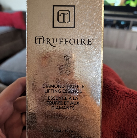 truffoire | Skincare | Truffoire Diamond Truffle Lifting Essence | Poshmark